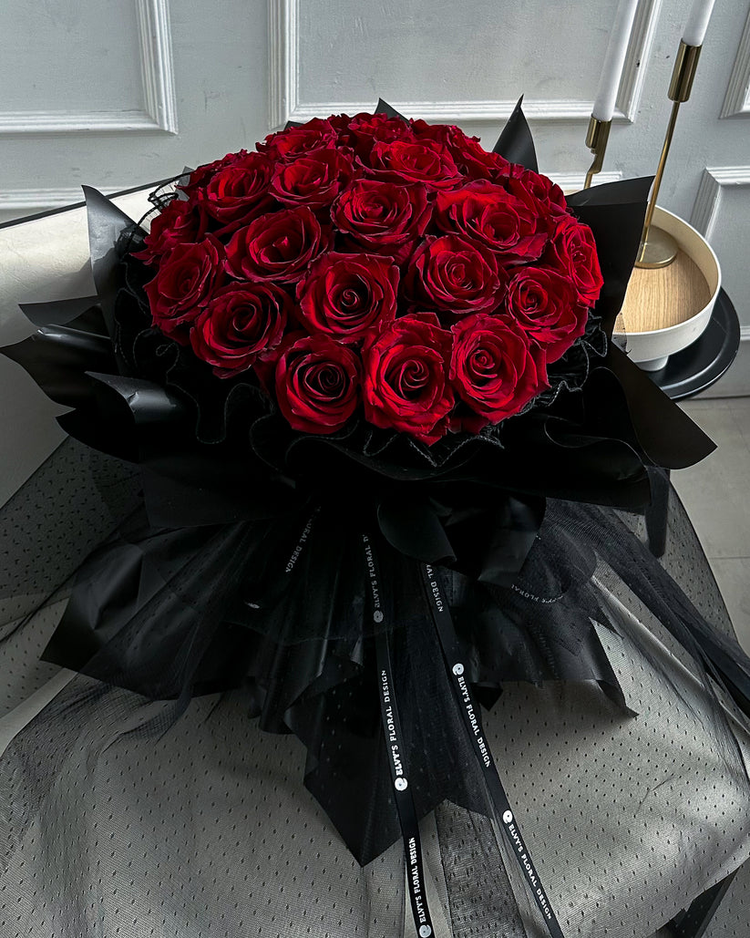 Ecuadorian roses bouquet delivery